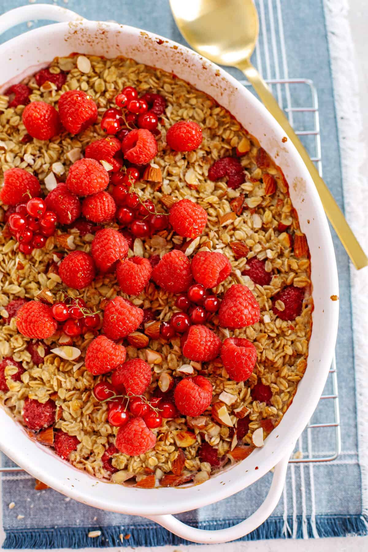 Raspberry Almond Baked Oatmeal - Eat Yourself Skinny