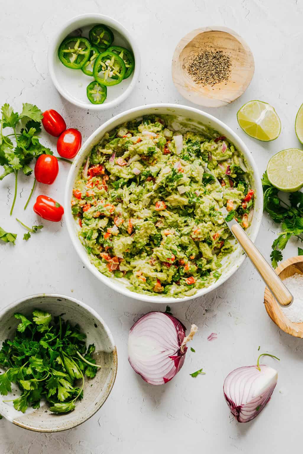 The Best Chunky Guacamole Recipe - Eat Yourself Skinny