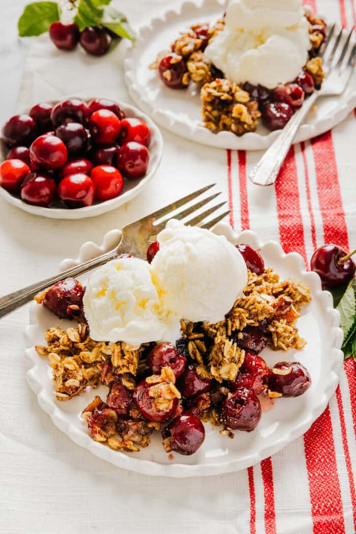 Healthy Cherry Crisp Recipe - Eat Yourself Skinny